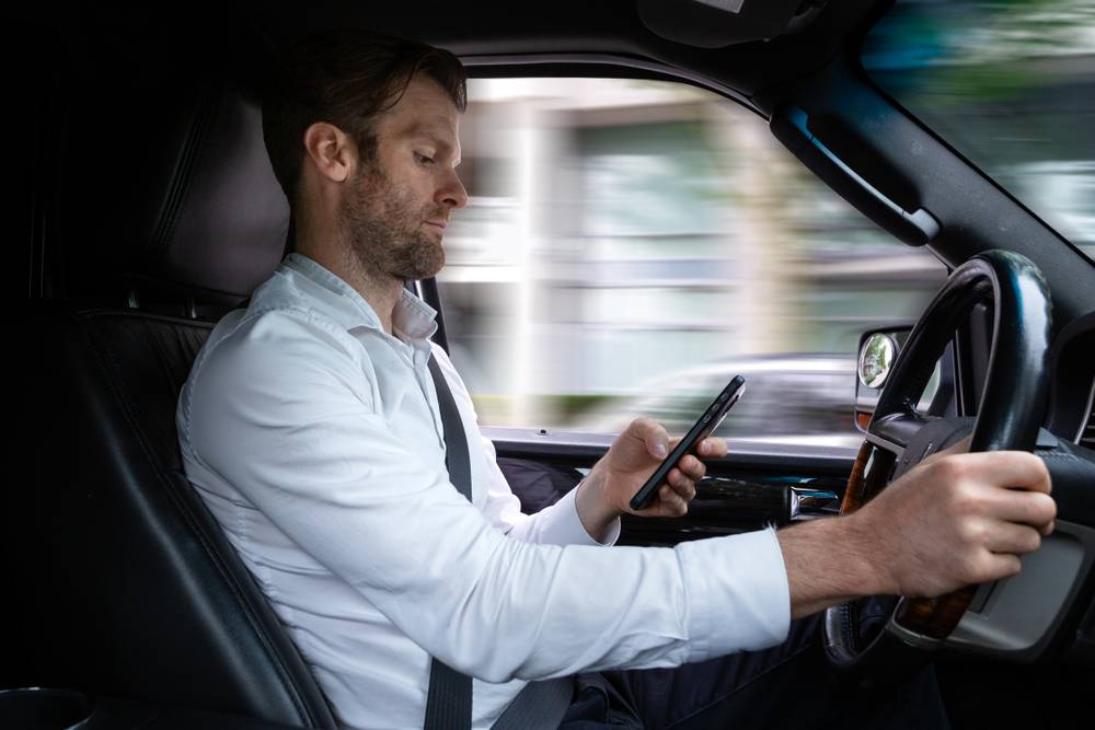 Texting While Driving Accident Lawyer in Newark | Free Consultations
